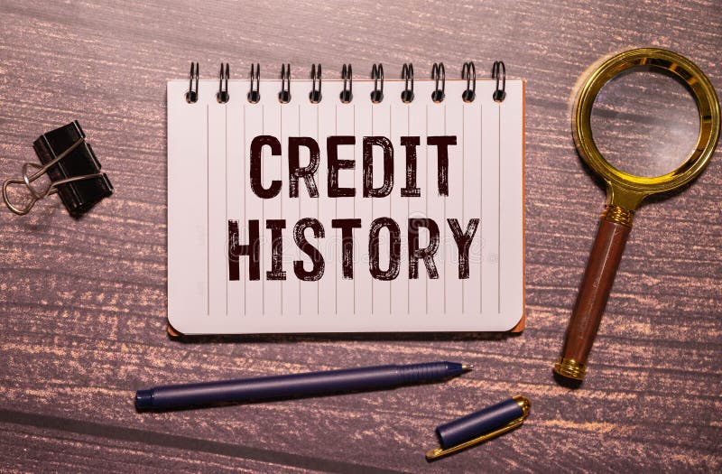 Credit History Text on Green Note Paper and Desk Stock Photo - Image of ...
