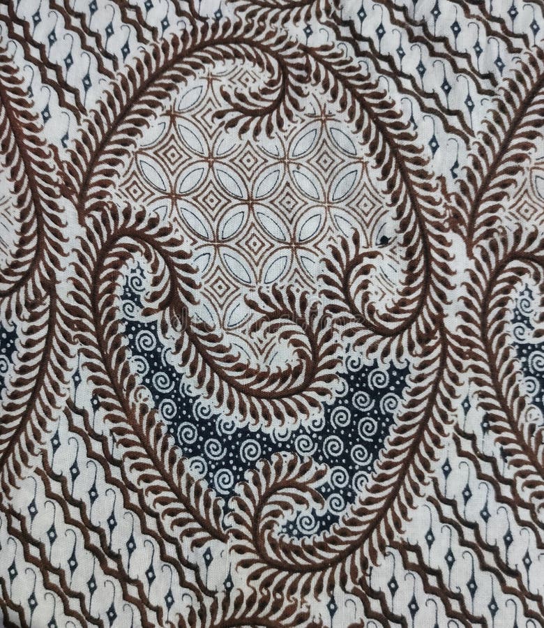 Creeping Leaf Batik Creates a Life-like Impression Stock Image - Image ...