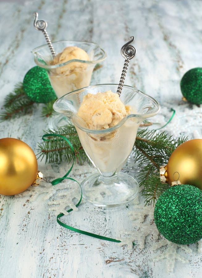 Creme Brulee ice cream stock photo. Image of sugar, brulee - 27243372