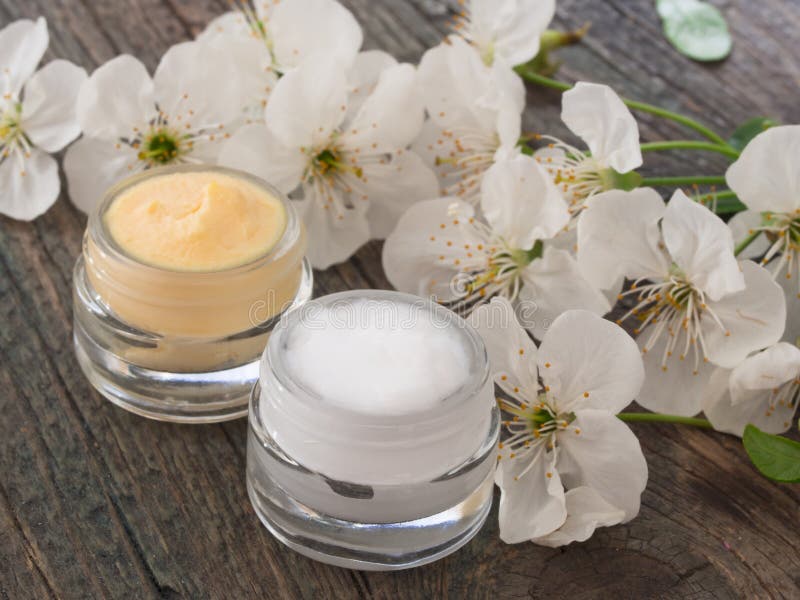 Creme facial natural imagem de stock. Imagem de erva - 69161969