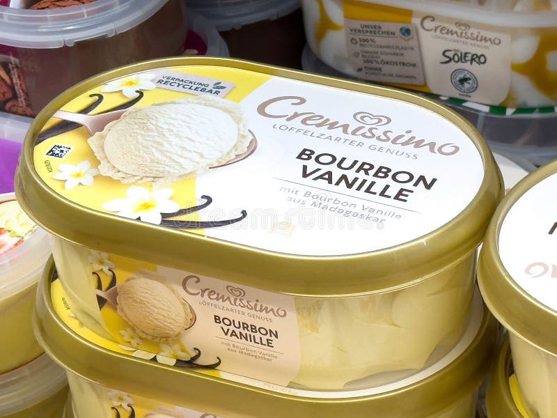 Cremissimo Bourbon Vanilla Ice Cream Packaging in Store Display with ...