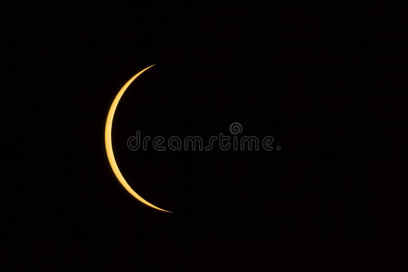 Crescent Sun during Eclipse Stock Image - Image of astrophotography ...
