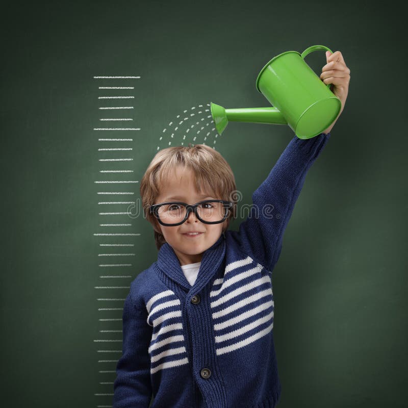 Crescimento acima foto de stock. Imagem de futuro, crescimento - 56905288