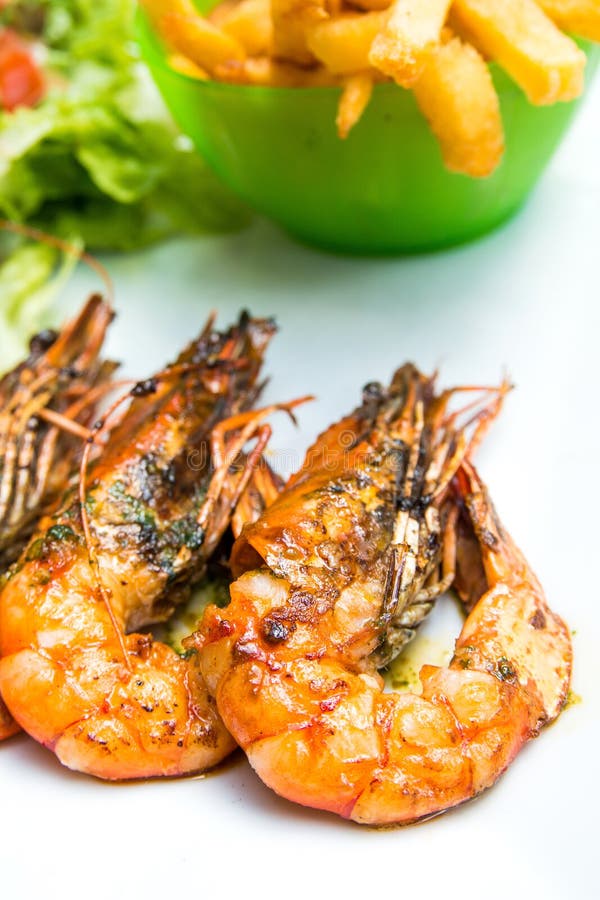 Crevette frite photo stock. Image du tomate, recette - 20665168