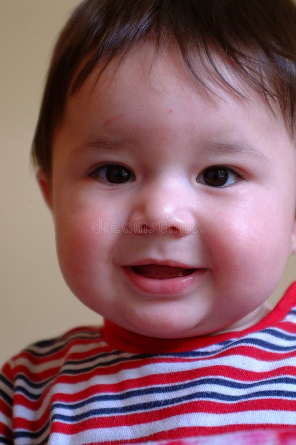 Crianças - face do bebê imagem de stock. Imagem de cara - 112089