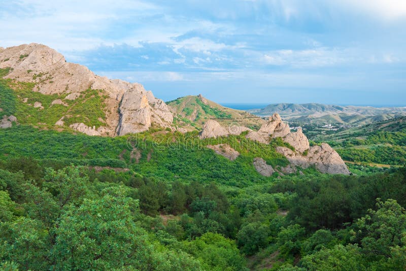 Crimean mountains stock image. Image of outdoors, forest - 15053587