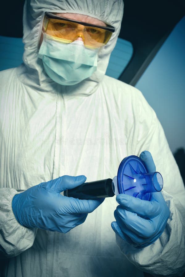 CSI - Technician Packing Special Micro Particles Filter with Potential ...