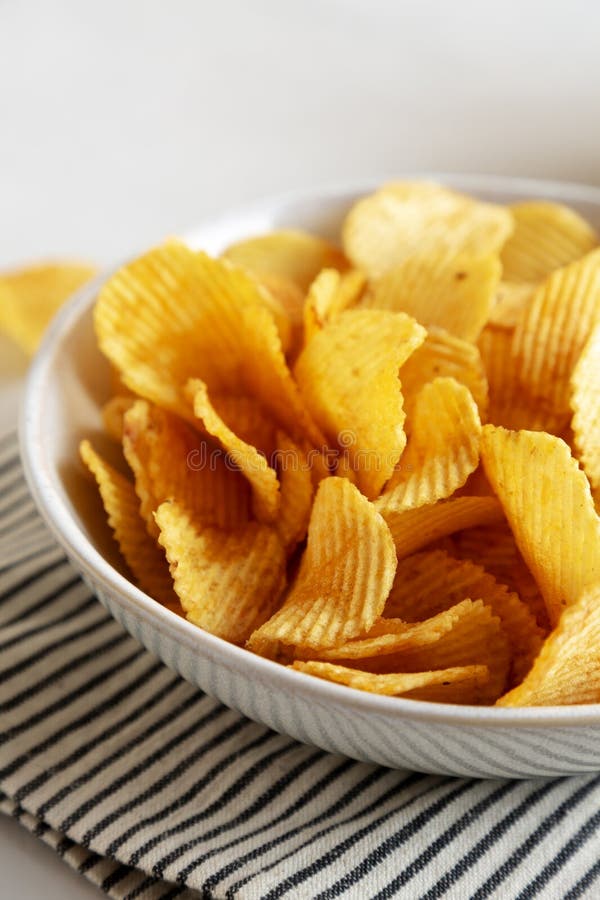 Crinkle Potato Chips Bowl Side View Close Up Stock Photos - Free ...