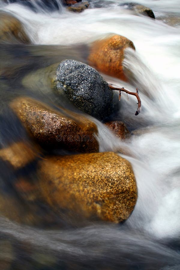 Crique 3 de Kachingo image stock. Image du paisible, automnes - 1085709