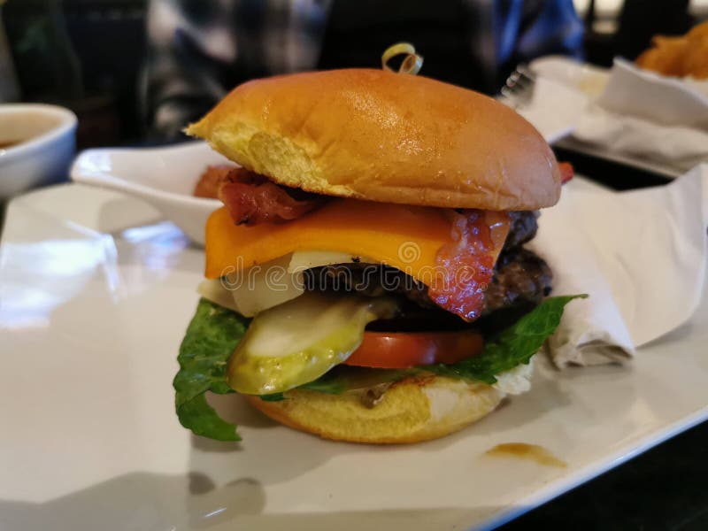 Crispy Bacon Double Cheeseburger Stock Image - Image of burger, bacon ...