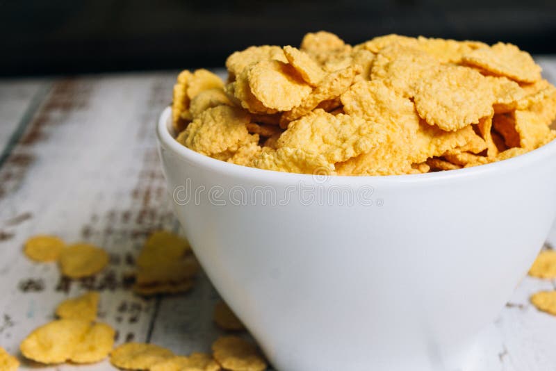 Crispy Corn Flakes in a Bowl Stock Image - Image of meal, dessert ...