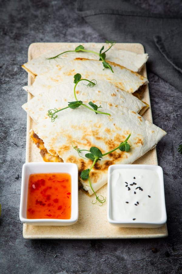 Crispy Flatbreads Stuffed with Meat, Herbs, Lime and Two Sauces, Side ...