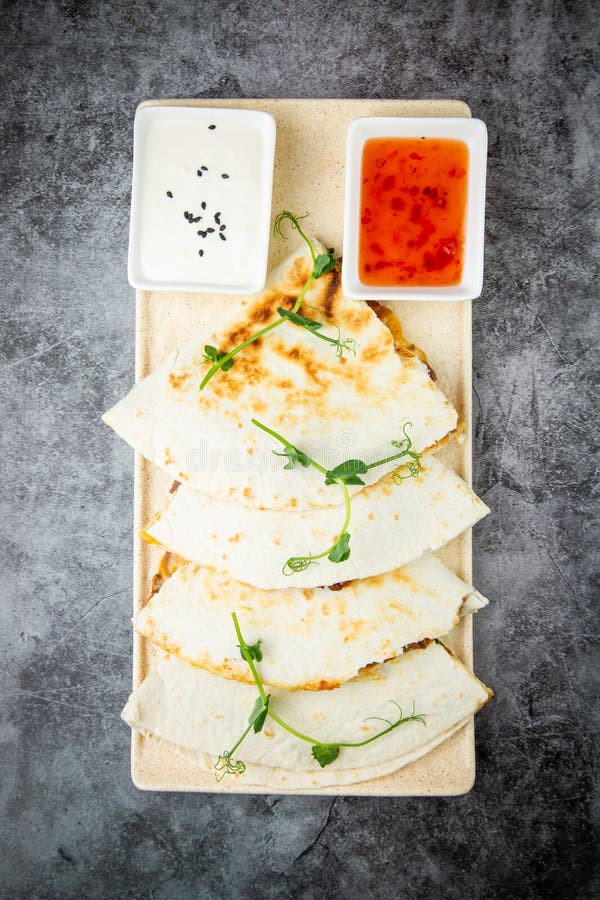 Crispy Flatbreads Stuffed with Meat, Herbs, Lime and Two Sauces, Side ...