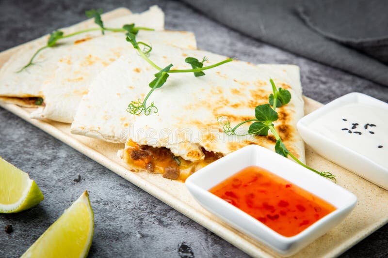 Crispy Flatbreads Stuffed with Meat, Herbs, Lime and Two Sauces, Side ...