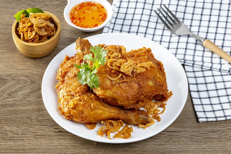 Crispy Fried Chicken with Deep Fried Shallot (Hat Yai Fried Chicken ...