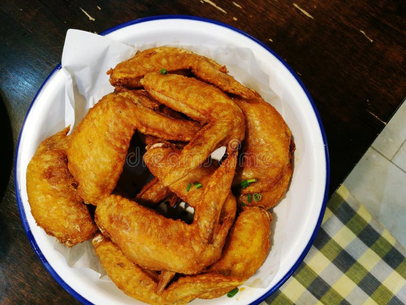Crispy Fried Chicken with Fish Sauce. Stock Image - Image of plate ...