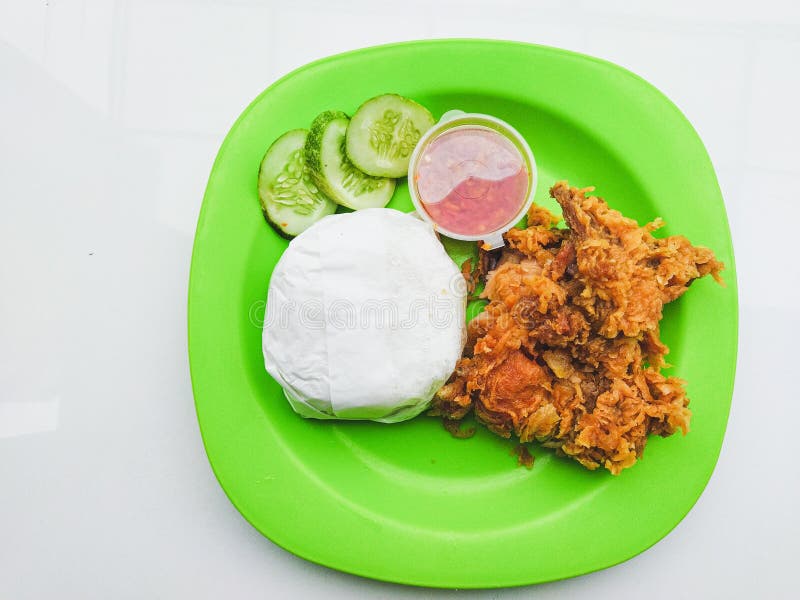 Crispy Fried Chicken Rice. Smashed Chicken Stock Photo - Image of meal ...