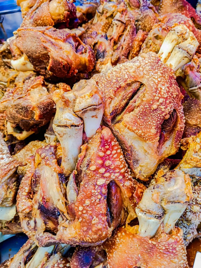 Crispy Fried Pork Leg on Tray at Market. Stock Photo - Image of knee ...