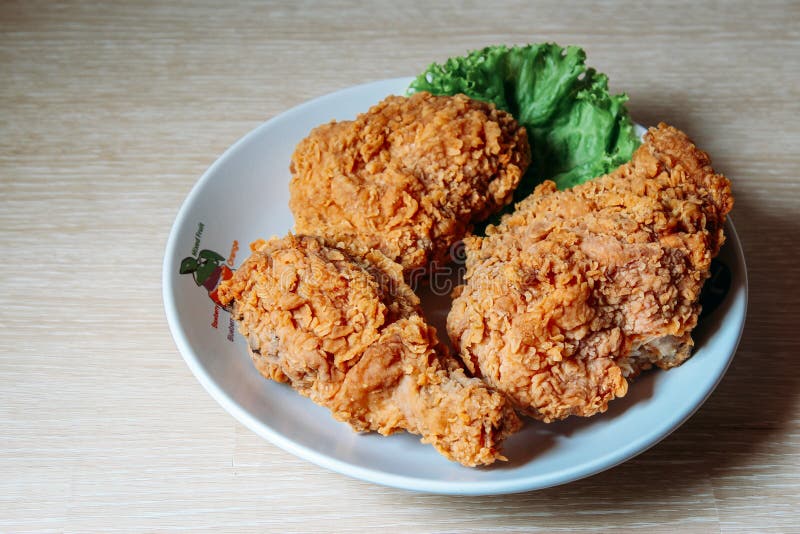 Crispy Kentucky Fried Chicken in a Wooden Table, Fried Chicken Stock ...