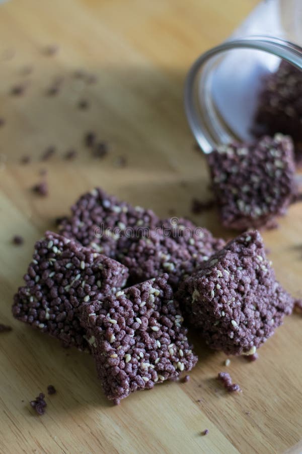 Crispy riceberry snack stock image. Image of seed, sesame - 141239653