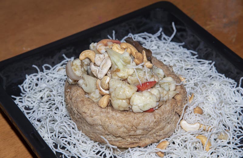 Crispy Yam Basket Ring with Stir Fried Veges,prawn and Cashew Nut ...