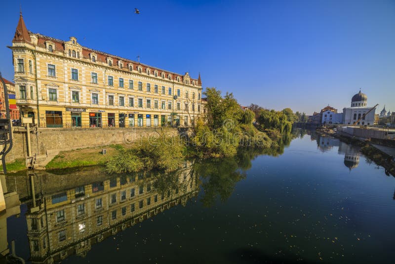Crisul Repede River in Oradea Editorial Stock Image - Image of tourism ...