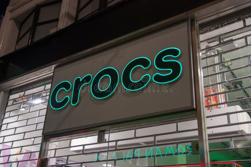 Crocs Logo editorial image. Image of clothes, walking - 346082610
