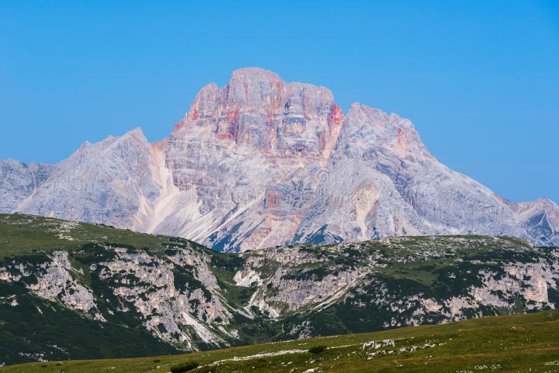 Croda Rossa, dolomia fotografia stock. Immagine di dolomite - 54528106
