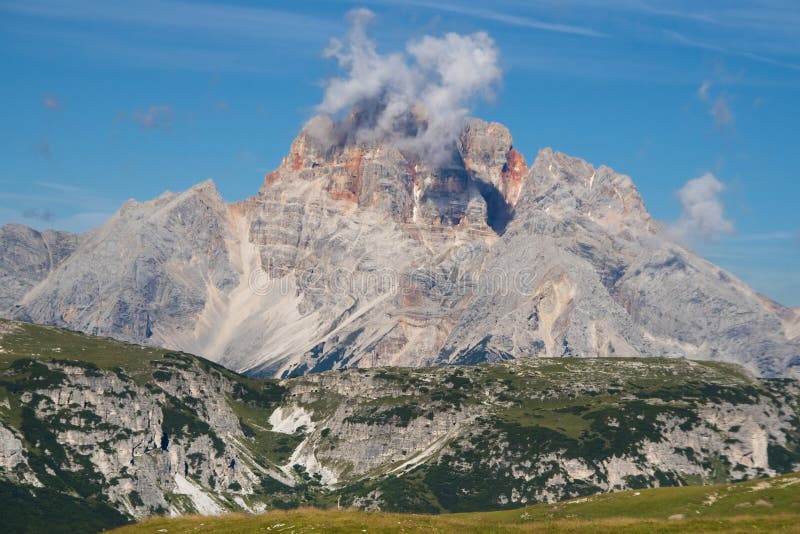 Croda Rossa image stock. Image du normal, alpes, sommet - 24385235