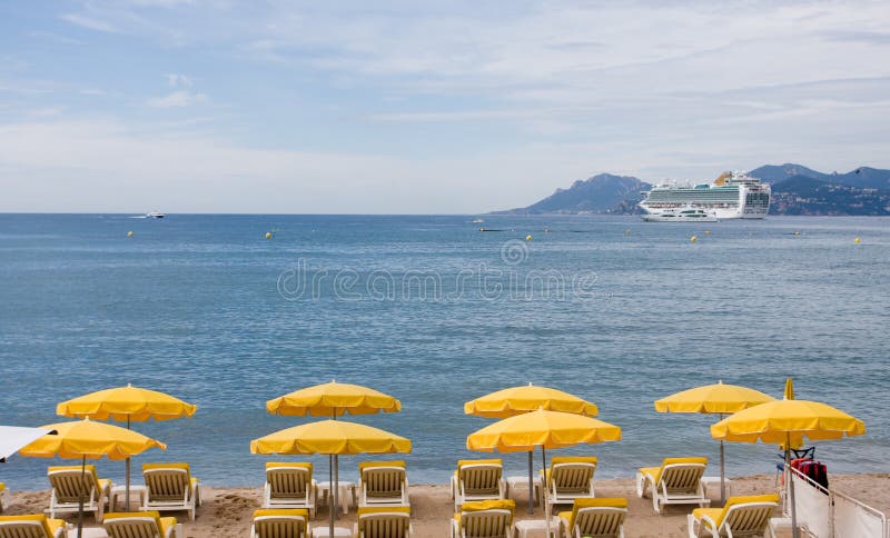 Strand Croisette Cannes stockbild. Bild von frankreich - 22510301