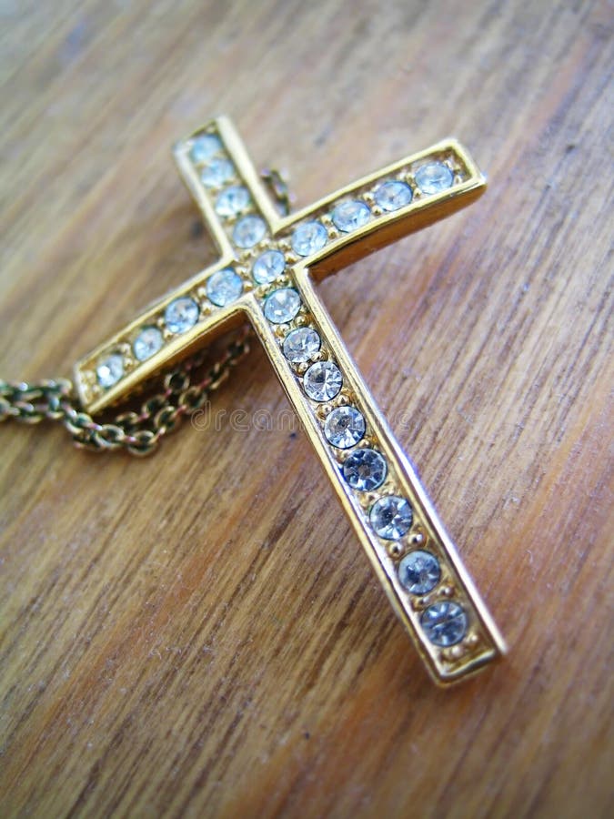 Croix catholique photo stock. Image du croix, forme, crucifix - 1716496