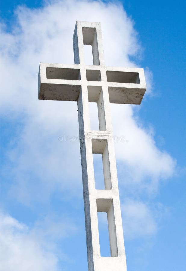 Croix religieuse photo stock. Image du catholique, sacré - 1620596