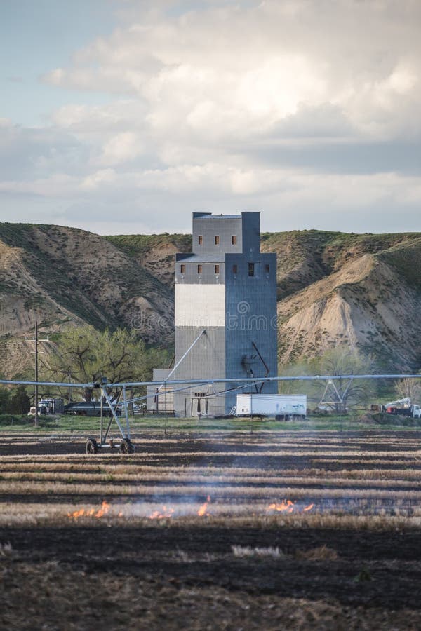 Crops Burning Near Grainery Stock Image - Image of elevator, oats: 92407955