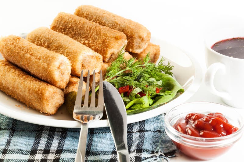 Croquetten Met Vlees En Bietensoep Stock Afbeelding - Image of snel ...