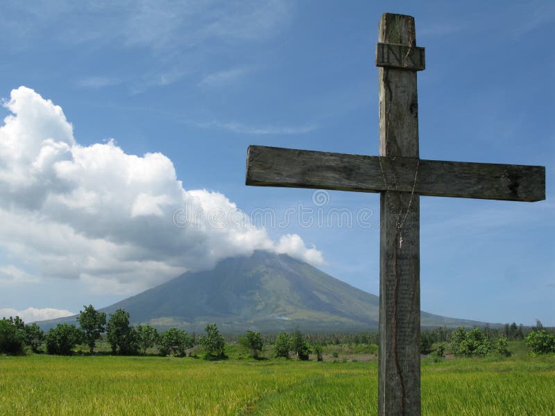 Mount Mayon Volcano stock image. Image of mayon, ruins - 15926635
