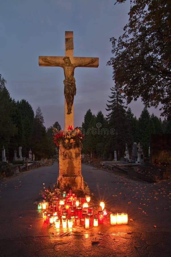 Cross on the cemetery stock image. Image of flower, holy - 3110519