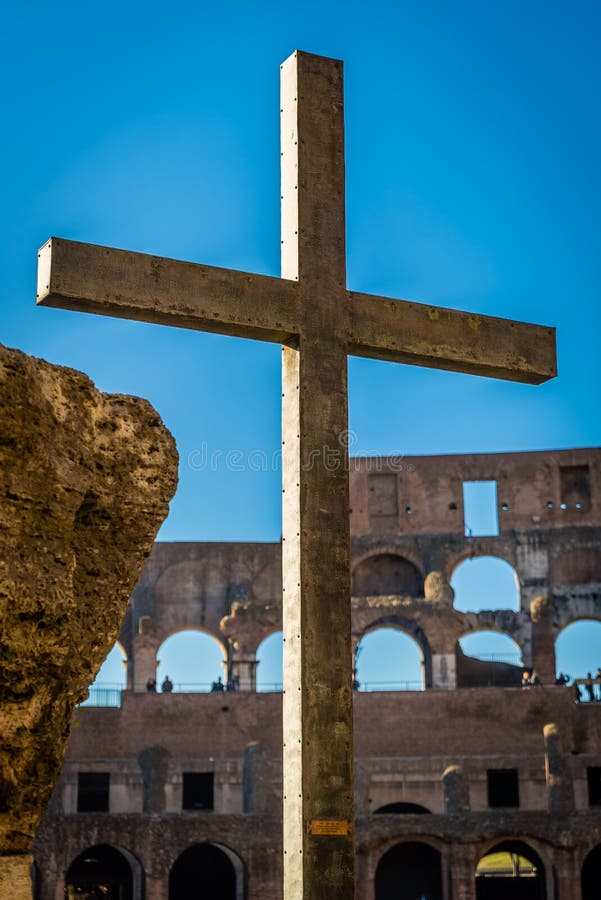 Cross In The Colosseum In Rome Stock Photo - Image of italy, building ...