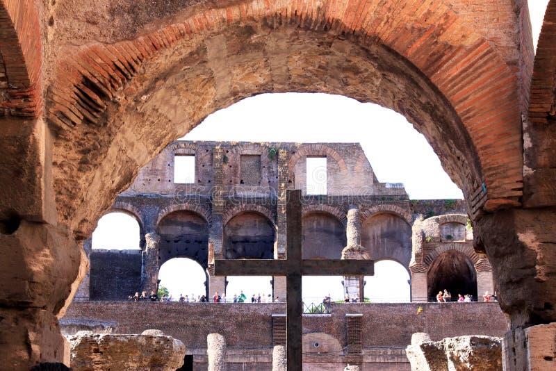 Cross in the Colosseum of Rome, Italy Editorial Photo - Image of cross ...