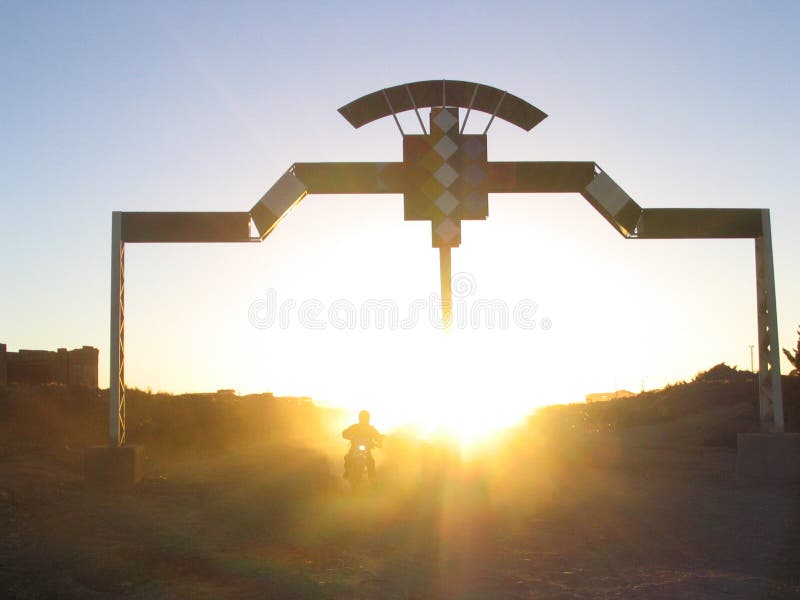 Cross The Gate Picture. Image: 1159364