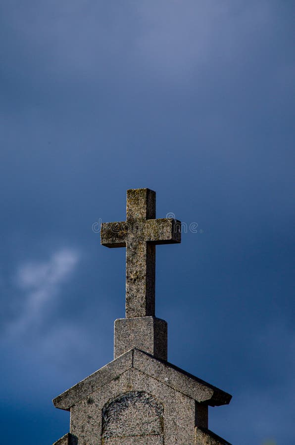 Cross on a Tomb in a Cemetery Stock Image - Image of gravestone, storm ...