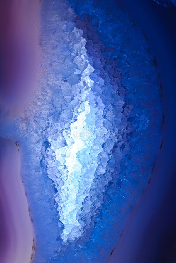 Amethyst geode stock image. Image of gemstone, rock, close - 11614903