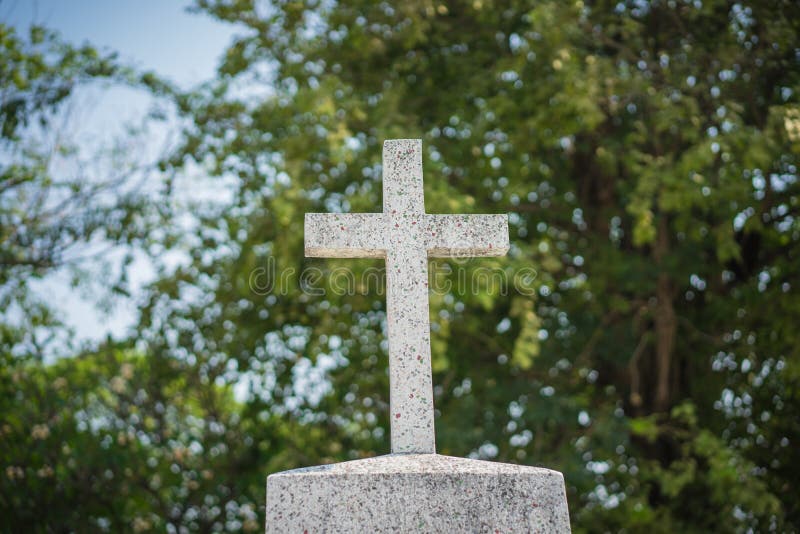 The Cross on the tomb stock photo. Image of religious - 113154064