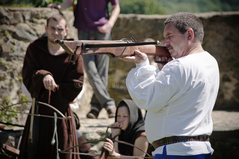 Crossbow shooting editorial image. Image of history, male - 18498775