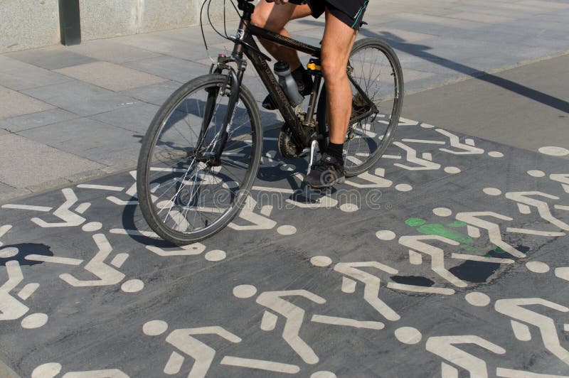 Crosswalk editorial stock photo. Image of bicycle, cycler - 44909468