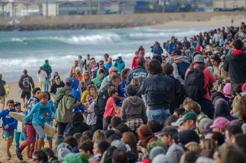 Crowd on the beach editorial image. Image of energy, competition - 27149275