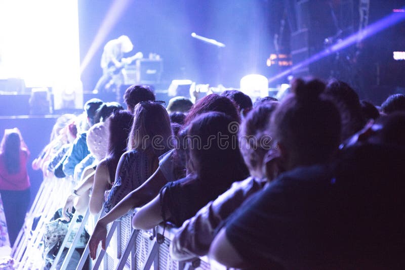 Crowd at Concert, Stage Lights Editorial Image - Image of dance, happy ...