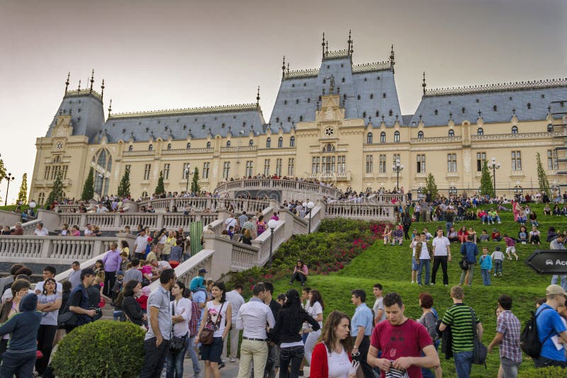 Romanian Crowd Waving Flags Editorial Photo - Image of romania, royal ...