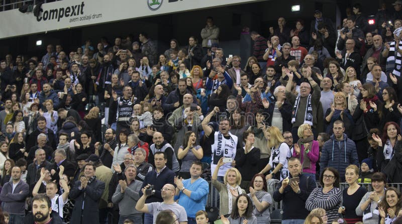 Crowd editorial stock image. Image of crowd, entertainment - 85162954