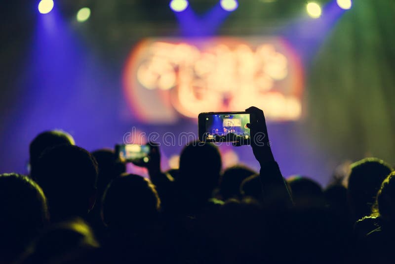 Crowd Mobile Recording Live Stock Image - Image of mobile, rock: 181710691