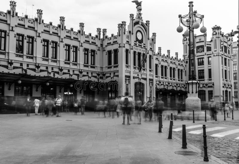 Crowd Old Town Picture. Image: 96961441